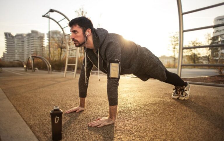 How Many Push-Ups Should You Do A Day To See Results? Tips For Finding ...